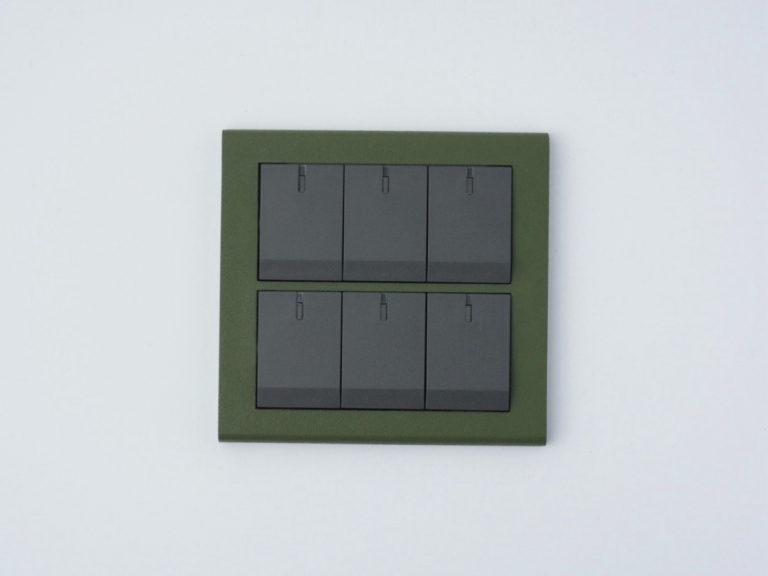 switchpapa軍綠Glatima系列 | 開關拔拔