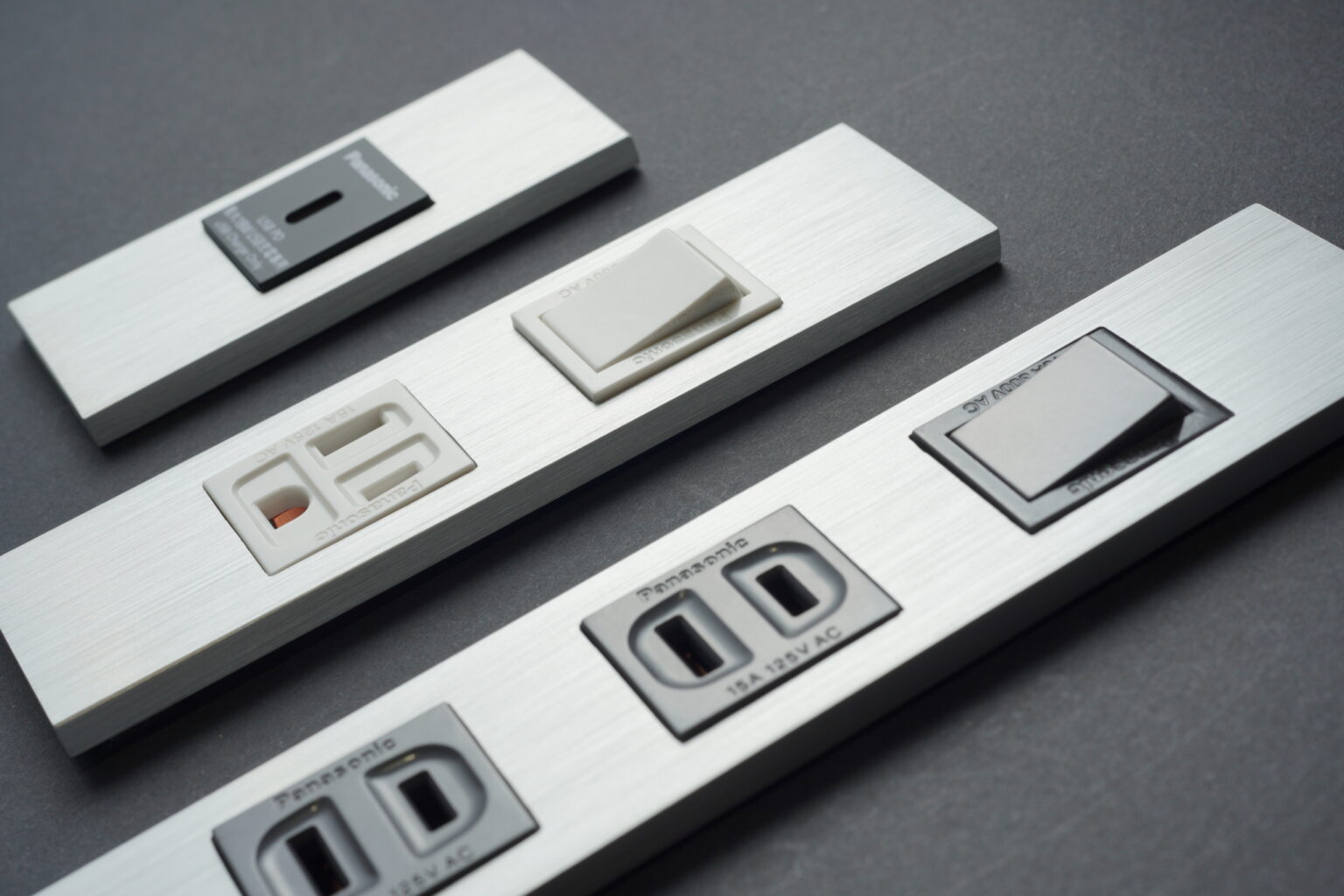 switchpapa鋁合金陽極銀省空間系列（客製品） | 開關拔拔